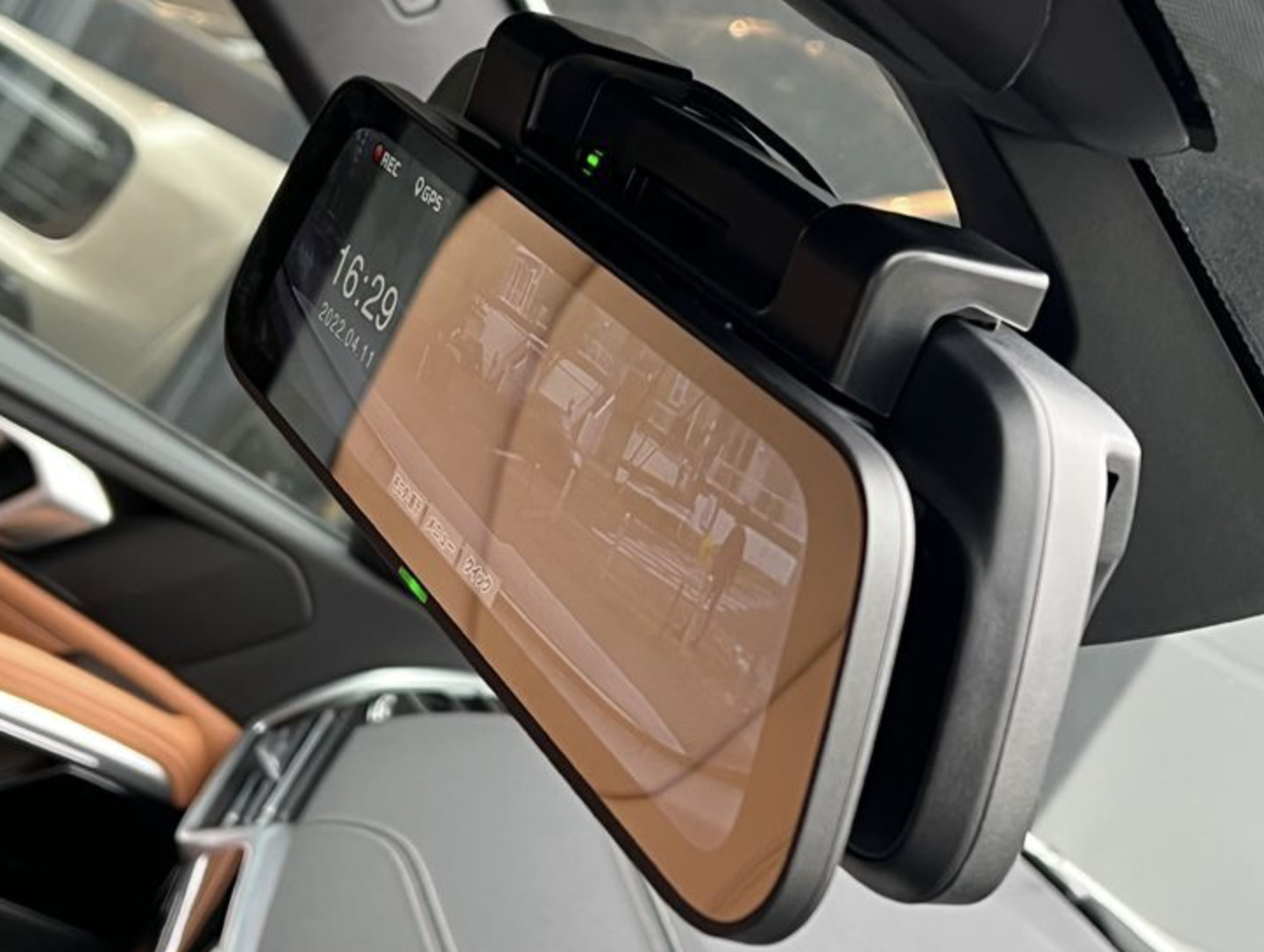 BMW/MINI｜ドラレコ機能付き（前後カメラ）デジタルインナーミラーをスッキリ取付！ETC内蔵タイプのルームミラー・オープンカーもOK ...